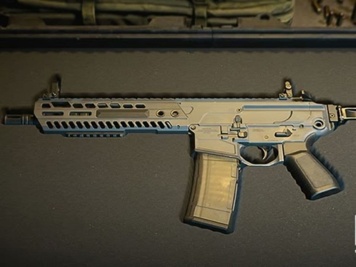 Best M13B loadout Warzone