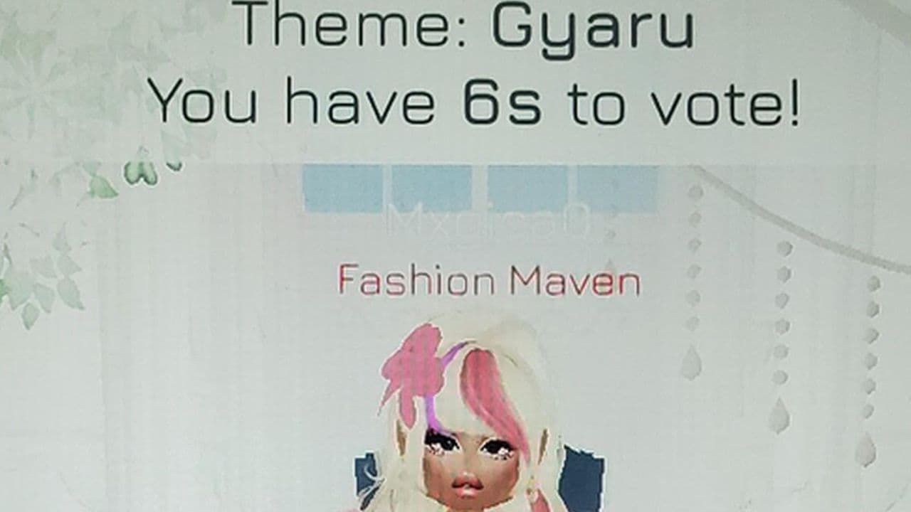 Make your best Roblox Greek Mythology Dress to Impress outfits in 6 steps