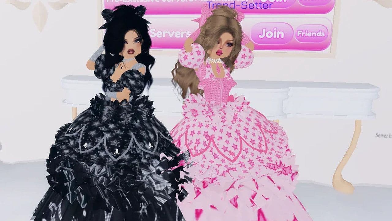 Make your best Roblox Greek Mythology Dress to Impress outfits in 6 steps