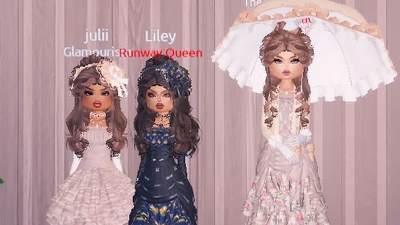 Make your best Roblox Greek Mythology Dress to Impress outfits in 6 steps