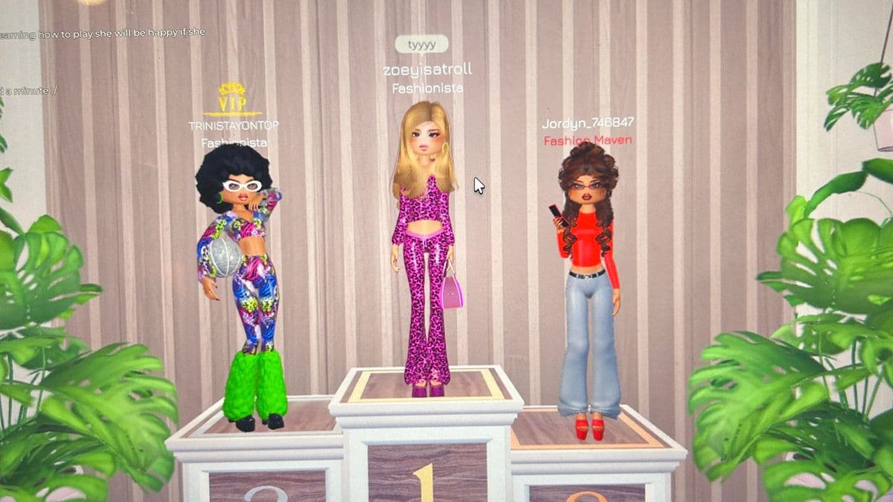 Dark Academia Dress to Impress theme: 4 steps to the perfect DTI outfit