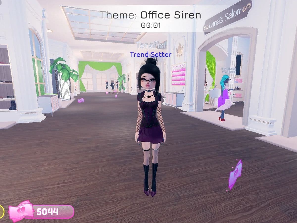 Make your best Roblox Office Siren Dress to Impress outfits in 6 steps