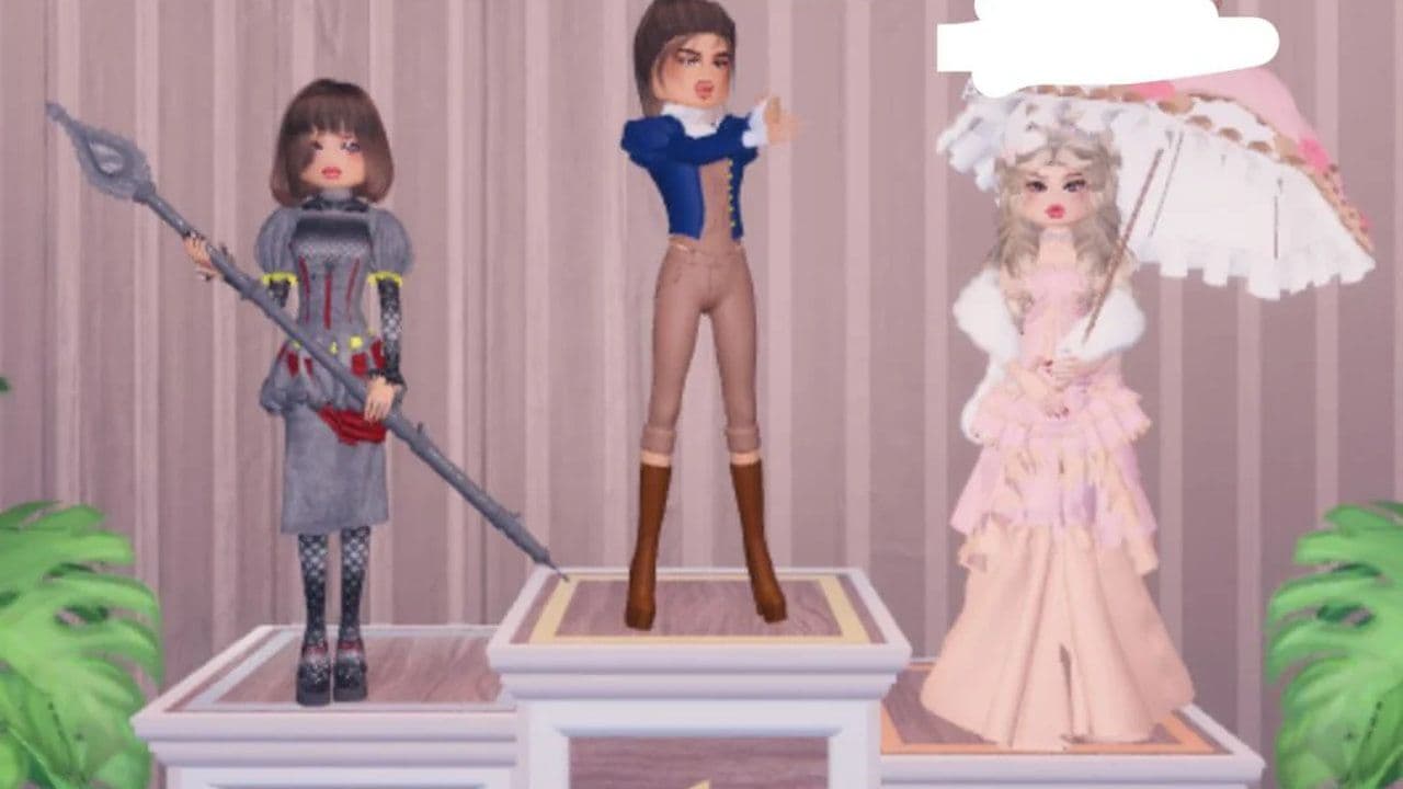 How to make winner Historical Figures Dress to Impress outfits in 4 ...