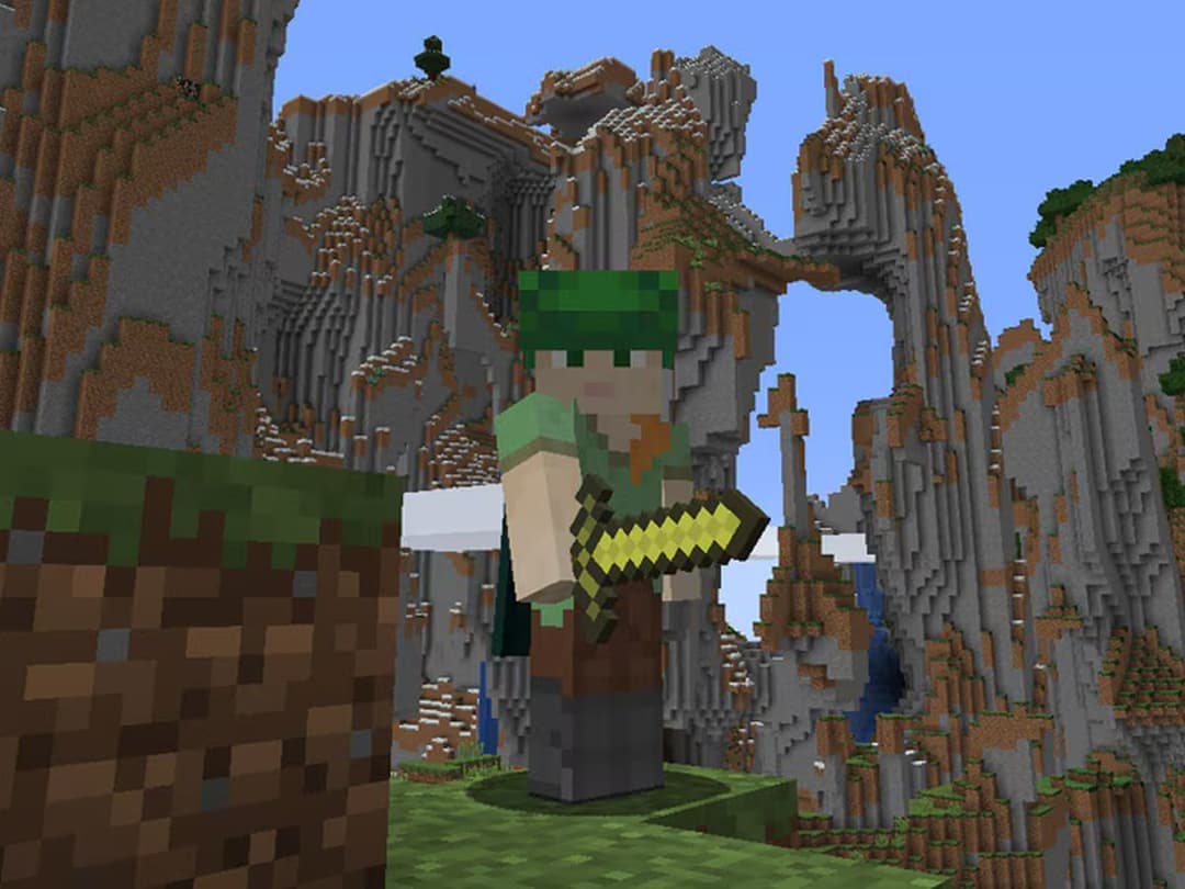Best Minecraft sword enchantments & how to craft & enchant yours