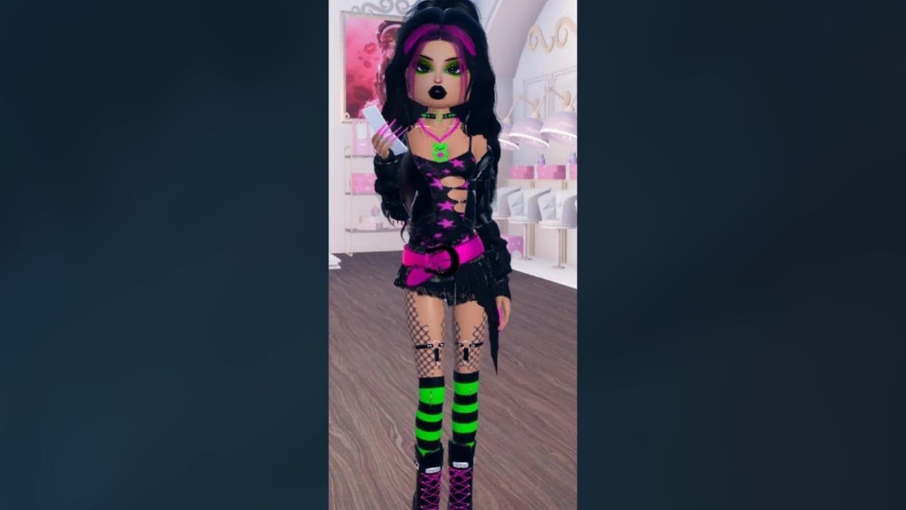 Ultimate Scene Kid Dress to Impress theme outfit in 5 steps